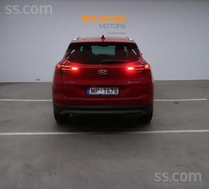 Sarkans Hyundai Tucson 2020 Rīga, ar dzinēja tilpumu 1.60 L un nobraukumu 60 tūkst. km par 17990 €, foto 5 vietnē AUTOMOTO.COM.LV