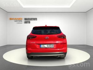 Sarkans Hyundai Tucson 2020 Rīga, ar dzinēja tilpumu 1.60 L un nobraukumu 143 tūkst. km par 15990 €, foto 6 vietnē AUTOMOTO.COM.LV