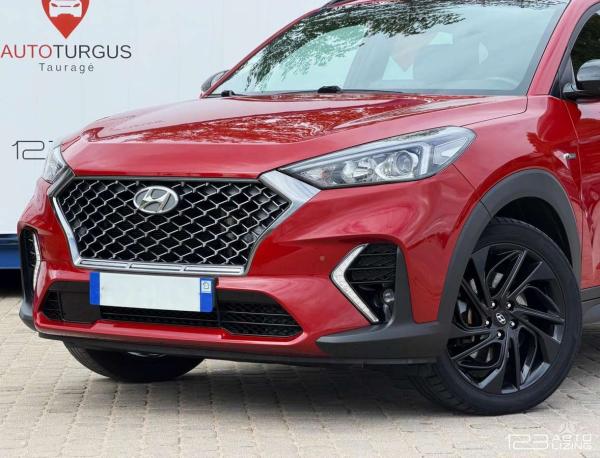 Red Hyundai Tucson 2020 in Taurage, with an engine capacity of 1.60 L and mileage of 113 thousand km for 15600 €, photo 2 on AUTOMOTO.COM.LV