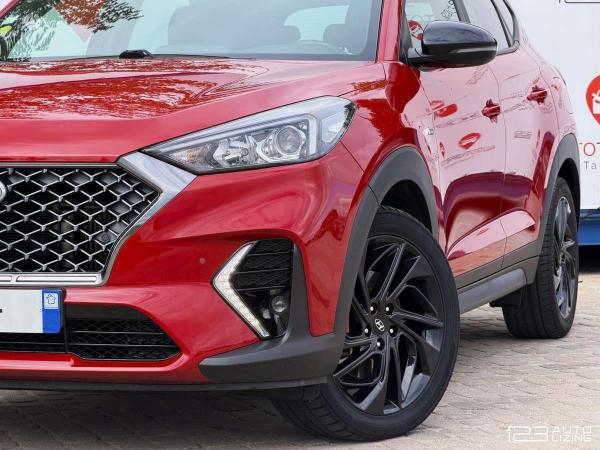 Red Hyundai Tucson 2020 in Taurage, with an engine capacity of 1.60 L and mileage of 113 thousand km for 15600 €, photo 3 on AUTOMOTO.COM.LV