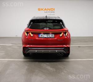 Sarkans Hyundai Tucson 2021 Rīga, ar dzinēja tilpumu 1.60 L un nobraukumu 70 tūkst. km par 23990 €, foto 5 vietnē AUTOMOTO.COM.LV