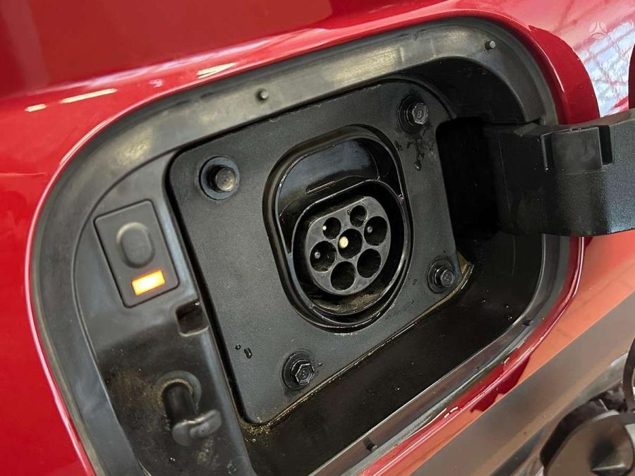 Red Hyundai Tucson 2021 in Kaunas, with an engine capacity of 1.60 L and mileage of 95 thousand km for 21600 €, photo 25 on AUTOMOTO.COM.LV