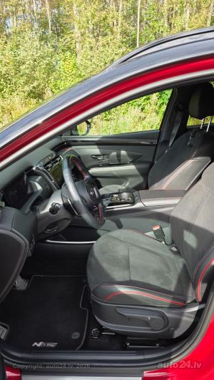 Red Hyundai Tucson 2021 in Tallinn, with an engine capacity of 1.60 L and mileage of 45 thousand km for 25999 €, photo 8 on AUTOMOTO.COM.LV