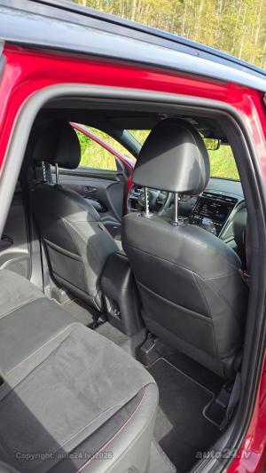 Red Hyundai Tucson 2021 in Tallinn, with an engine capacity of 1.60 L and mileage of 45 thousand km for 25999 €, photo 11 on AUTOMOTO.COM.LV