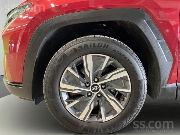 Sarkans Hyundai Tucson 2021 Rīga, ar dzinēja tilpumu 1.60 L un nobraukumu 130 tūkst. km par 21990 €, foto 10 vietnē AUTOMOTO.COM.LV