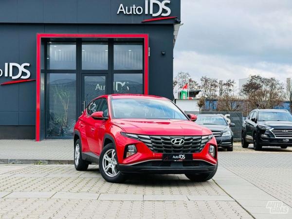 Red Hyundai Tucson 2022 in Kaunas, with an engine capacity of 1.60 L and mileage of 26 thousand km for 26358 €, photo 1 on AUTOMOTO.COM.LV