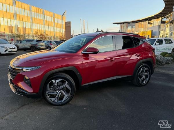 Sarkans Hyundai Tucson 2022 Kauņa, ar dzinēja tilpumu 0.00 L un nobraukumu 60 tūkst. km par 28925 €, foto 2 vietnē AUTOMOTO.COM.LV