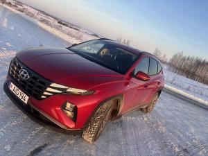 Red Hyundai Tucson 2022 in Vilnius, with an engine capacity of 1.60 L and mileage of 179 thousand km for 17400 €, photo  on AUTOMOTO.COM.LV