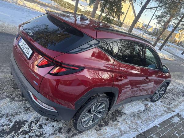 Red Hyundai Tucson 2022 in Vilnius, with an engine capacity of 1.60 L and mileage of 179 thousand km for 17400 €, photo 7 on AUTOMOTO.COM.LV