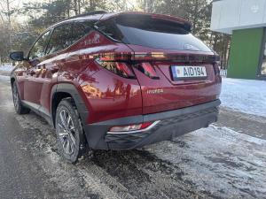 Red Hyundai Tucson 2022 in Vilnius, with an engine capacity of 1.60 L and mileage of 179 thousand km for 17400 €, photo 10 on AUTOMOTO.COM.LV