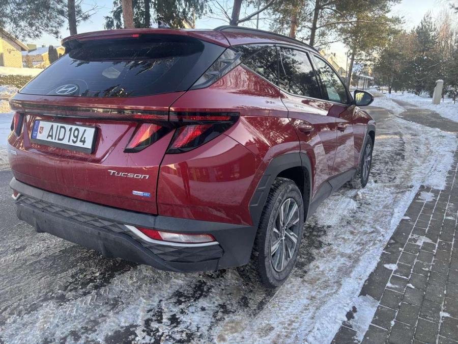Red Hyundai Tucson 2022 in Vilnius, with an engine capacity of 1.60 L and mileage of 179 thousand km for 17400 €, photo 11 on AUTOMOTO.COM.LV