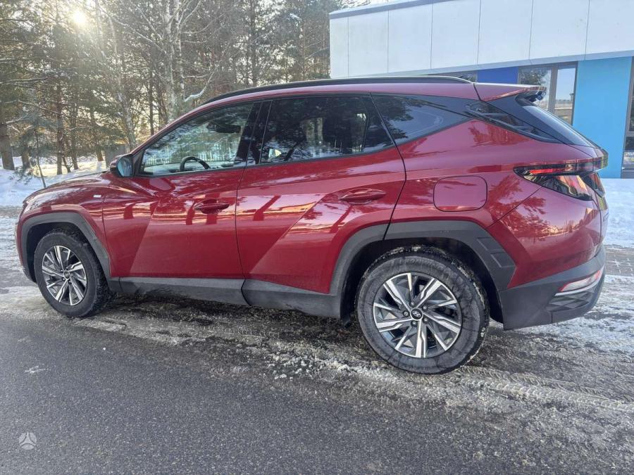 Red Hyundai Tucson 2022 in Vilnius, with an engine capacity of 1.60 L and mileage of 179 thousand km for 17400 €, photo 13 on AUTOMOTO.COM.LV