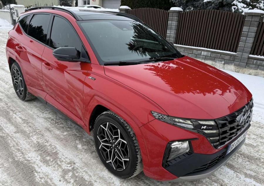 Red Hyundai Tucson 2022 in Kaunas, with an engine capacity of 1.60 L and mileage of 176 thousand km for 21999 €, photo 2 on AUTOMOTO.COM.LV