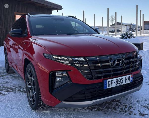 Red Hyundai Tucson 2022 in Kaunas, with an engine capacity of 1.60 L and mileage of 176 thousand km for 19900 €, photo 2 on AUTOMOTO.COM.LV