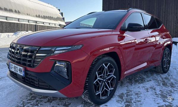 Red Hyundai Tucson 2022 in Kaunas, with an engine capacity of 1.60 L and mileage of 176 thousand km for 19900 €, photo 4 on AUTOMOTO.COM.LV