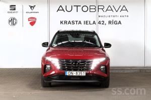 Красный Хендай Туксон 2022 в Рига, объемом двигателя 1.60 л и пробегом 72 тыс. км за 21990 €, фото 3 на AUTOMOTO.COM.LV