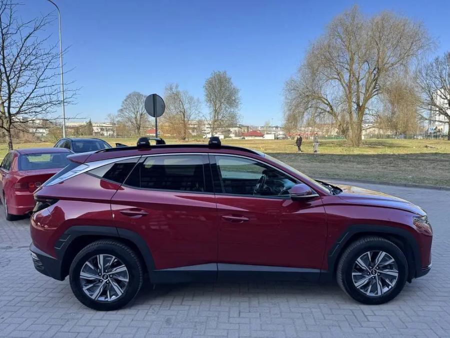 Sarkans Hyundai Tucson 2022 Rīga, ar dzinēja tilpumu 1.60 L un nobraukumu 85 tūkst. km par 21990 €, foto 5 vietnē AUTOMOTO.COM.LV
