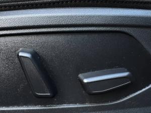 Sarkans Hyundai Tucson 2022 Rīga, ar dzinēja tilpumu 1.60 L un nobraukumu 85 tūkst. km par 21990 €, foto 24 vietnē AUTOMOTO.COM.LV