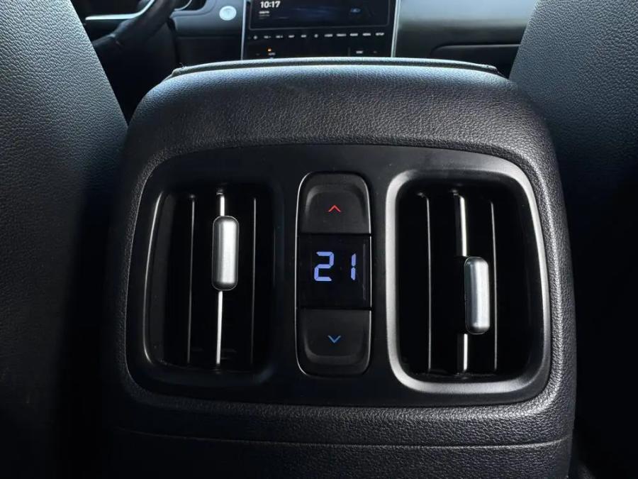 Sarkans Hyundai Tucson 2022 Rīga, ar dzinēja tilpumu 1.60 L un nobraukumu 85 tūkst. km par 21990 €, foto 30 vietnē AUTOMOTO.COM.LV