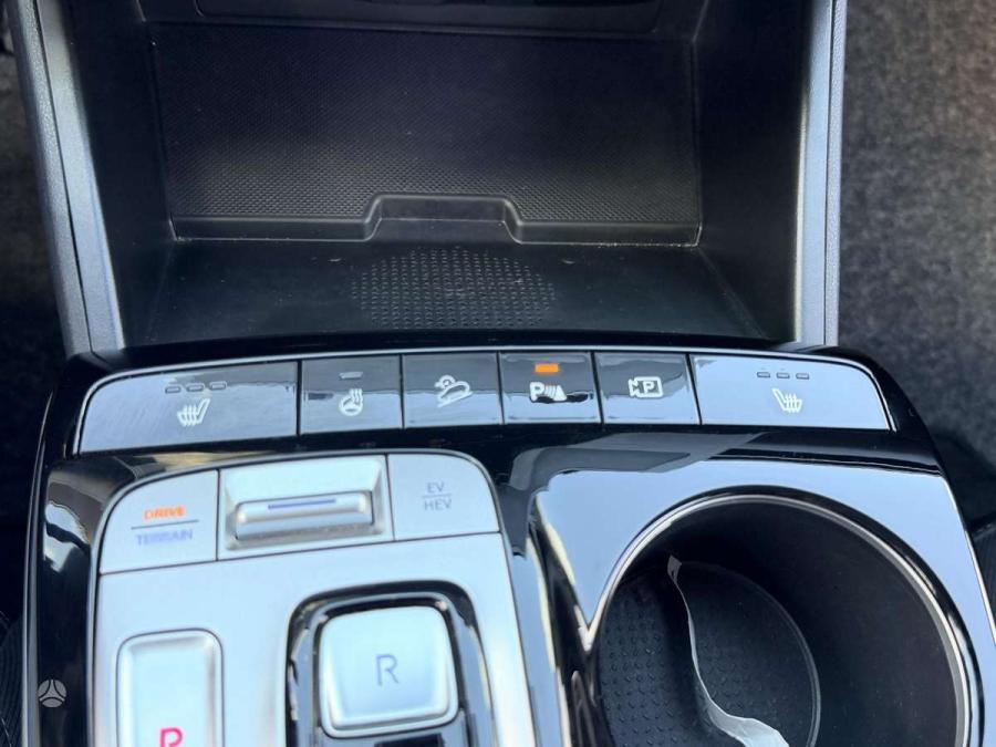 Sarkans Hyundai Tucson 2022 Kauņa, ar dzinēja tilpumu 1.60 L un nobraukumu 72 tūkst. km par 25900 €, foto 26 vietnē AUTOMOTO.COM.LV