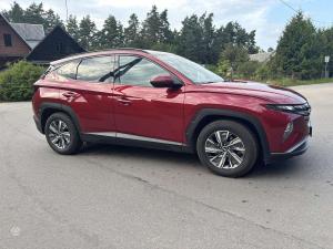 Red Hyundai Tucson 2022 in Vilnius, with an engine capacity of 1.60 L and mileage of 180 thousand km for 16500 €, photo 6 on AUTOMOTO.COM.LV