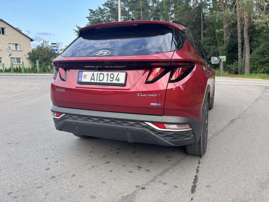 Red Hyundai Tucson 2022 in Vilnius, with an engine capacity of 1.60 L and mileage of 180 thousand km for 16500 €, photo 9 on AUTOMOTO.COM.LV