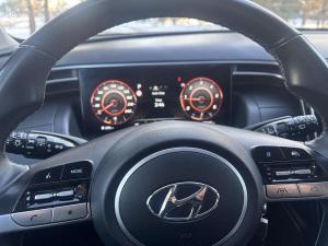 Red Hyundai Tucson 2022 in Vilnius, with an engine capacity of 1.60 L and mileage of 180 thousand km for 16500 €, photo 17 on AUTOMOTO.COM.LV