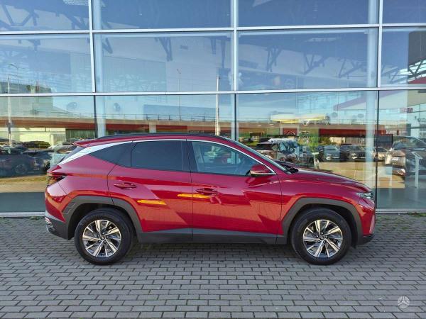 Sarkans Hyundai Tucson 2022 Viļņa, ar dzinēja tilpumu 1.60 L un nobraukumu 150 tūkst. km par 23500 €, foto 6 vietnē AUTOMOTO.COM.LV