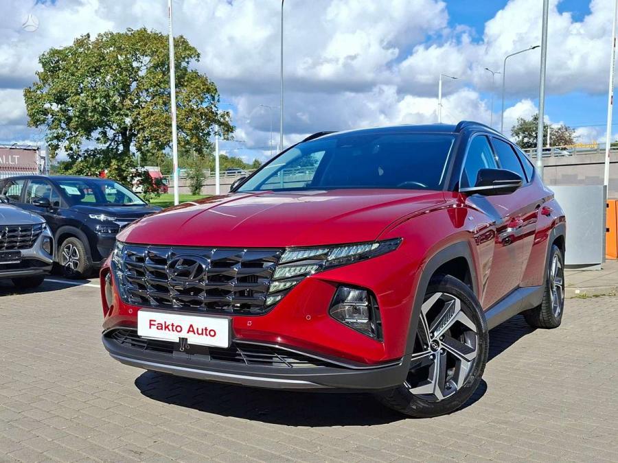 Sarkans Hyundai Tucson 2022 Viļņa, ar dzinēja tilpumu 1.60 L un nobraukumu 55 tūkst. km par 23500 €, foto 1 vietnē AUTOMOTO.COM.LV
