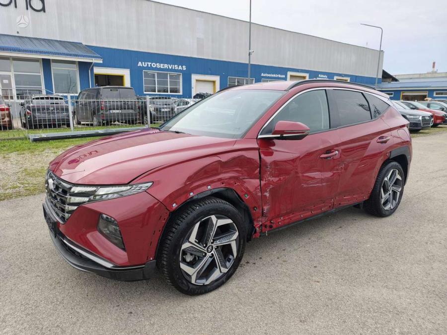 Sarkans Hyundai Tucson 2022 Šauļi, ar dzinēja tilpumu 1.60 L un nobraukumu 41 tūkst. km par 18900 €, foto 1 vietnē AUTOMOTO.COM.LV