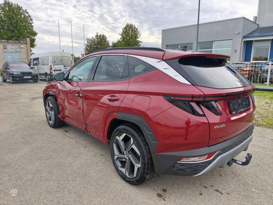 Sarkans Hyundai Tucson 2022 Šauļi, ar dzinēja tilpumu 1.60 L un nobraukumu 41 tūkst. km par 18900 €, foto 6 vietnē AUTOMOTO.COM.LV