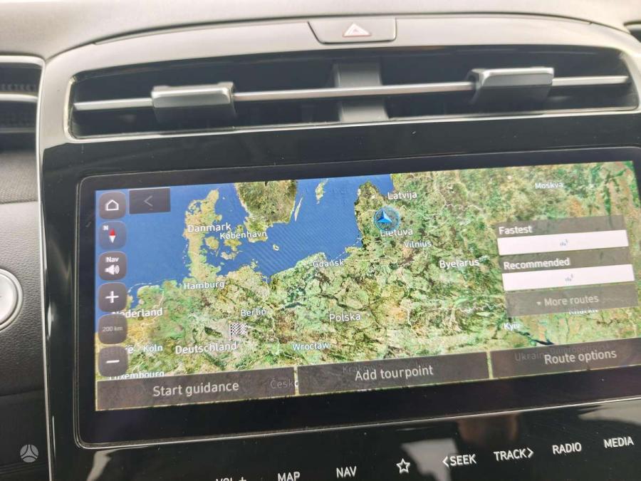 Sarkans Hyundai Tucson 2022 Šauļi, ar dzinēja tilpumu 1.60 L un nobraukumu 41 tūkst. km par 18900 €, foto 15 vietnē AUTOMOTO.COM.LV