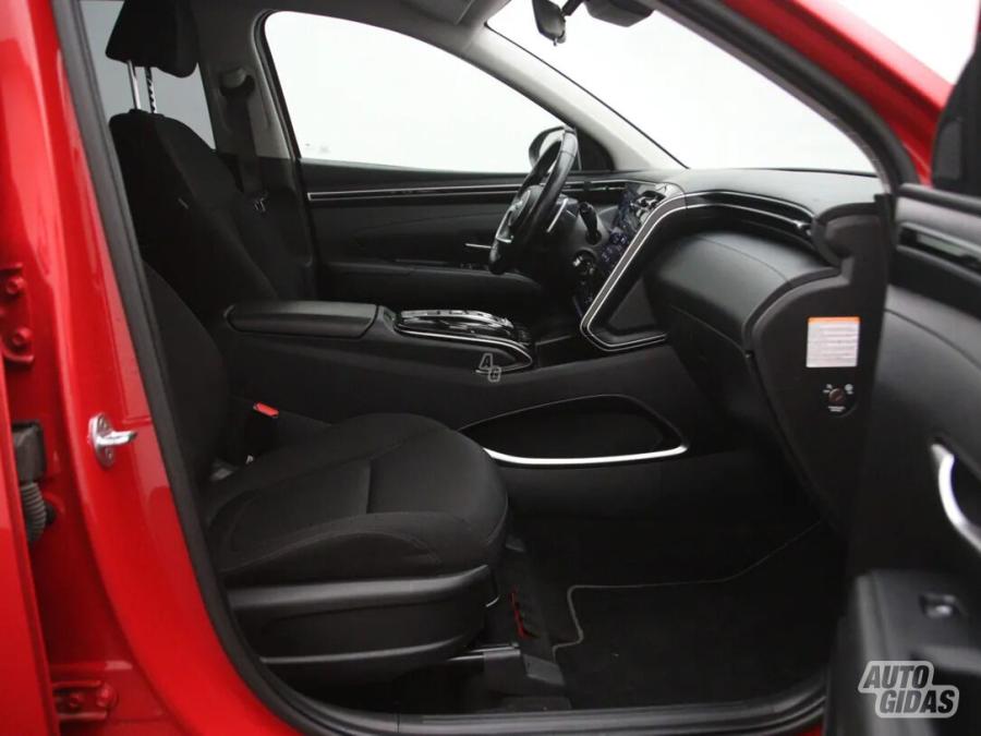 Red Hyundai Tucson 2023 in Vilnius, with an engine capacity of 1.60 L and mileage of 181 thousand km for 20899 €, photo 15 on AUTOMOTO.COM.LV