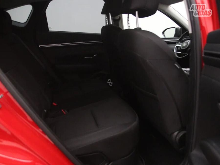 Red Hyundai Tucson 2023 in Vilnius, with an engine capacity of 1.60 L and mileage of 181 thousand km for 20899 €, photo 16 on AUTOMOTO.COM.LV