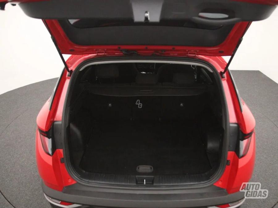 Red Hyundai Tucson 2023 in Vilnius, with an engine capacity of 1.60 L and mileage of 181 thousand km for 20899 €, photo 33 on AUTOMOTO.COM.LV