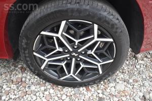 Sarkans Hyundai Tucson 2023 Kuldīga, ar dzinēja tilpumu 1.60 L un nobraukumu 0 tūkst. km par 24990 €, foto 30 vietnē AUTOMOTO.COM.LV