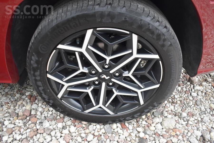 Sarkans Hyundai Tucson 2023 Kuldīga, ar dzinēja tilpumu 1.60 L un nobraukumu 0 tūkst. km par 24990 €, foto 30 vietnē AUTOMOTO.COM.LV