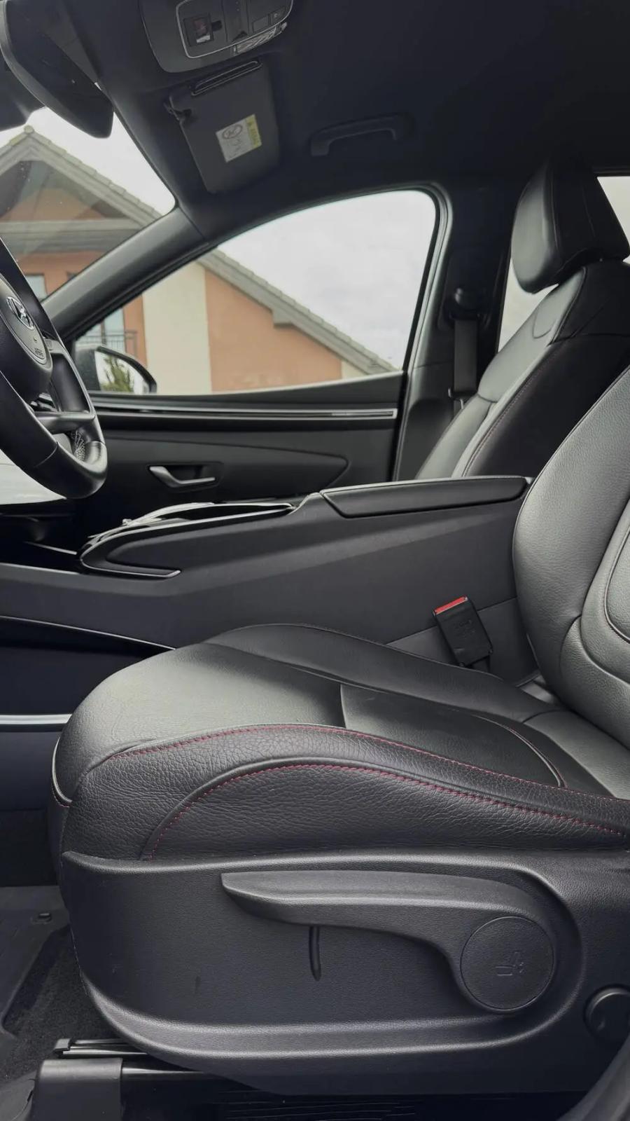 Sarkans Hyundai Tucson 2023 Rīga, ar dzinēja tilpumu 1.60 L un nobraukumu 88 tūkst. km par 23950 €, foto 17 vietnē AUTOMOTO.COM.LV
