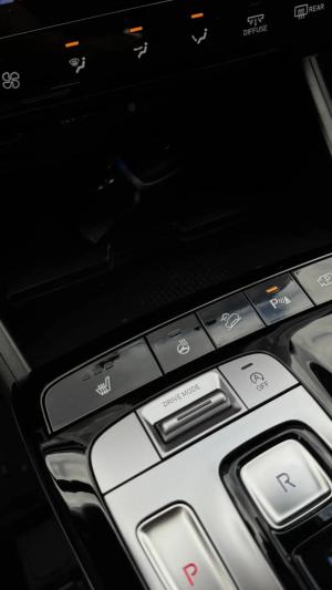 Sarkans Hyundai Tucson 2023 Rīga, ar dzinēja tilpumu 1.60 L un nobraukumu 88 tūkst. km par 23950 €, foto 26 vietnē AUTOMOTO.COM.LV