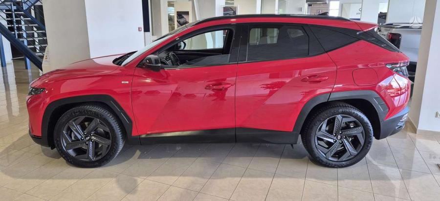 Sarkans Hyundai Tucson 2023 Šauļi, ar dzinēja tilpumu 1.60 L un nobraukumu 47 tūkst. km par 24800 €, foto 8 vietnē AUTOMOTO.COM.LV