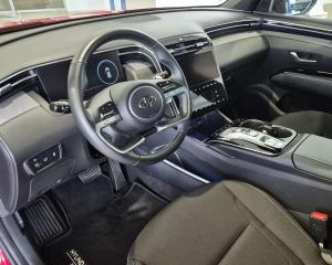 Sarkans Hyundai Tucson 2023 Šauļi, ar dzinēja tilpumu 1.60 L un nobraukumu 47 tūkst. km par 24800 €, foto 16 vietnē AUTOMOTO.COM.LV