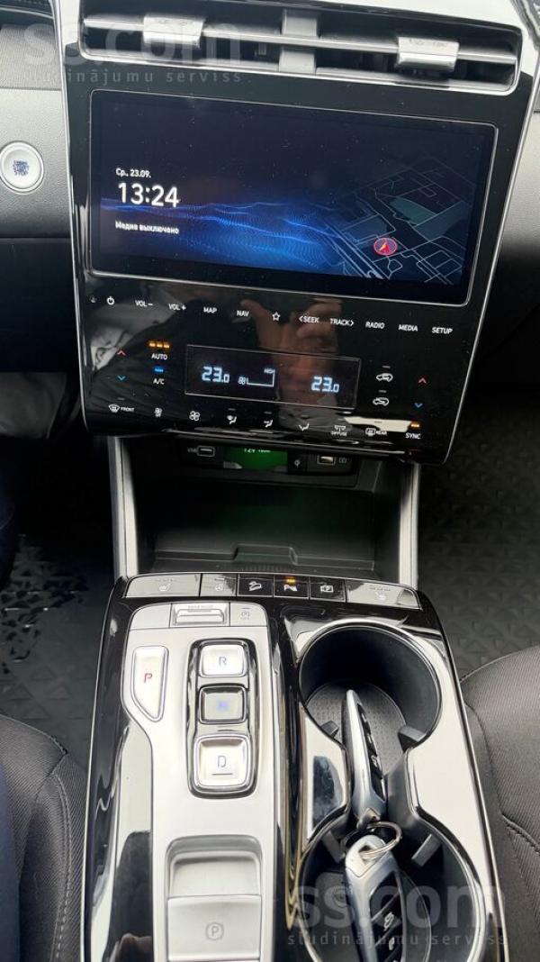 Hyundai Tucson 2023 Rīga vietnē Sarkans Hyundai Tucson 2023 Rīga, ar dzinēja tilpumu 1.60 L un nobraukumu 69 tūkst. km par 22900 €, foto 11 vietnē AUTOMOTO.COM.LV