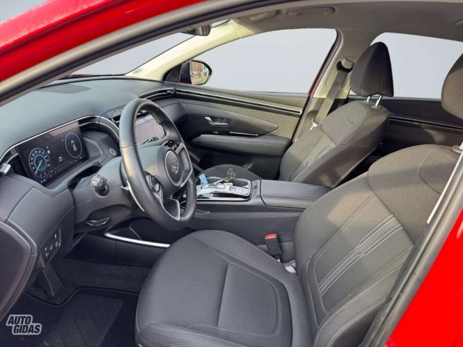 Red Hyundai Tucson 2024 in Kaunas, with an engine capacity of 1.60 L and mileage of 19 thousand km for 32689 €, photo 9 on AUTOMOTO.COM.LV