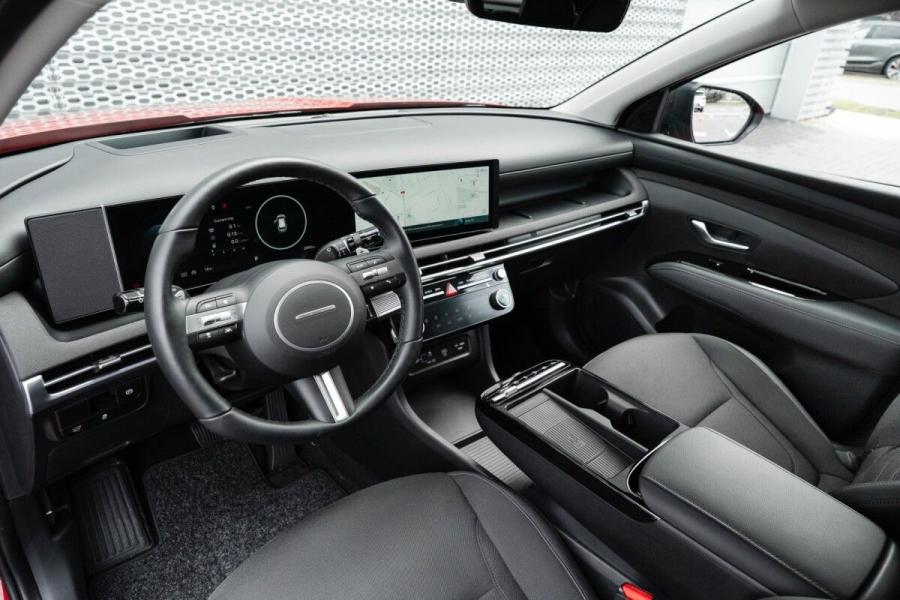 Sarkans Hyundai Tucson 2025 Mārupe, ar dzinēja tilpumu 1.60 L un nobraukumu 6 tūkst. km par 31300 €, foto 10 vietnē AUTOMOTO.COM.LV