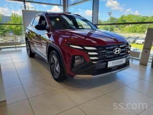 Sarkans Hyundai Tucson 2026 Rīga, ar dzinēja tilpumu 1.60 L un nobraukumu 16 tūkst. km par 30498 €, foto 3 vietnē AUTOMOTO.COM.LV