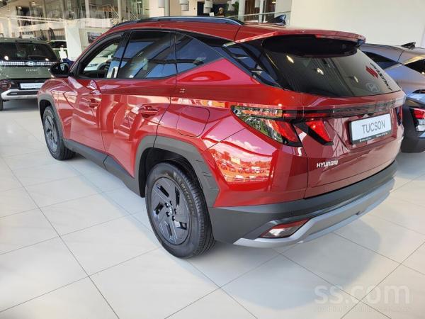 Red Hyundai Tucson 2026 in Riga, with an engine capacity of 1.60 L and mileage of 16 thousand km for 30498 €, photo 4 on AUTOMOTO.COM.LV