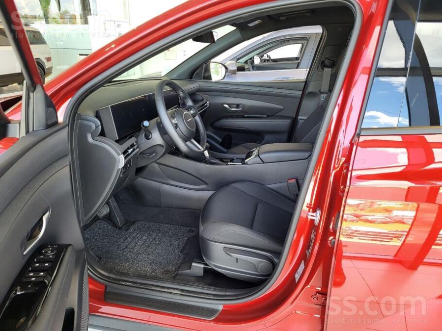 Sarkans Hyundai Tucson 2026 Rīga, ar dzinēja tilpumu 1.60 L un nobraukumu 16 tūkst. km par 30498 €, foto 6 vietnē AUTOMOTO.COM.LV