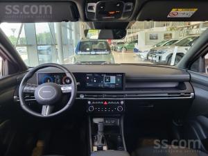Sarkans Hyundai Tucson 2026 Rīga, ar dzinēja tilpumu 1.60 L un nobraukumu 16 tūkst. km par 30498 €, foto 7 vietnē AUTOMOTO.COM.LV
