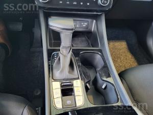 Sarkans Hyundai Tucson 2026 Rīga, ar dzinēja tilpumu 1.60 L un nobraukumu 16 tūkst. km par 30498 €, foto 12 vietnē AUTOMOTO.COM.LV