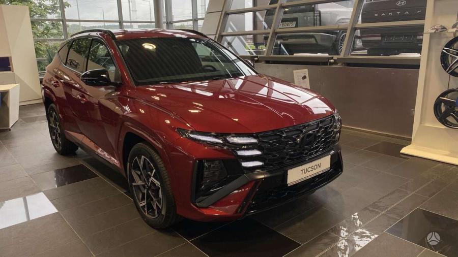 Red Hyundai Tucson 2026 in Vilnius, with an engine capacity of 1.60 L and mileage of 0 thousand km for 36999 €, photo 1 on AUTOMOTO.COM.LV